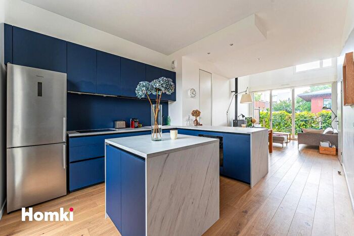 Maison à vendre - Le Bouscat, Centre-ville, Robert Schuman - 5 pièces - 4 chambres