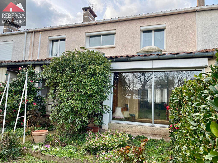 Maison à vendre - Aussillon - 6 pièces - 4 chambres