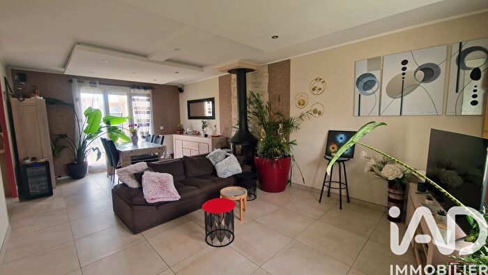 Maison à vendre - Brie-Comte-Robert, Centre-ville - 5 pièces - 4 chambres