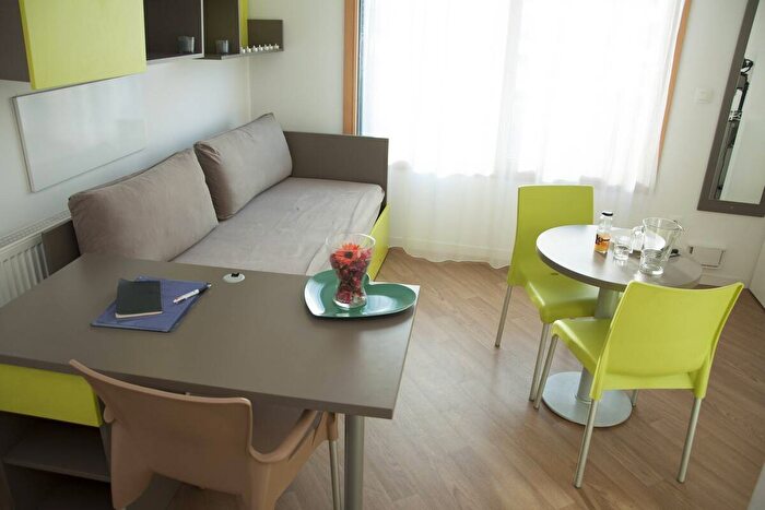 Forum Seine, Issy-les-Moulineaux : Appartement 1 pièce à louer