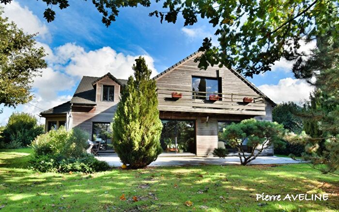 Maison à vendre - Vieuvicq - 7 pièces