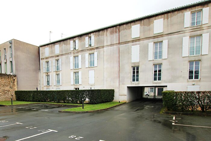 Rochefort, Centre-ville : Appartement 3 pièces à vendre