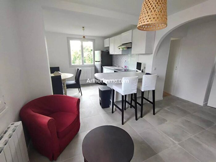 Appartement à louer - Le Petiti Val-Clos de Ville, Sucy-en-Brie - 2 pièces - 1 chambre