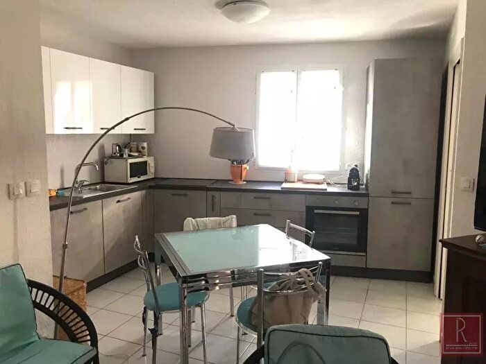 Appartement à vendre - Menton, Hôtel de Ville, Vieille Ville, Musée, Madone, Carnolès - 2 pièces - 1 chambre