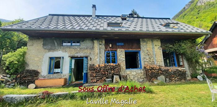 Saint-Jean-de-la-Porte - Maison 6 pièces à vendre