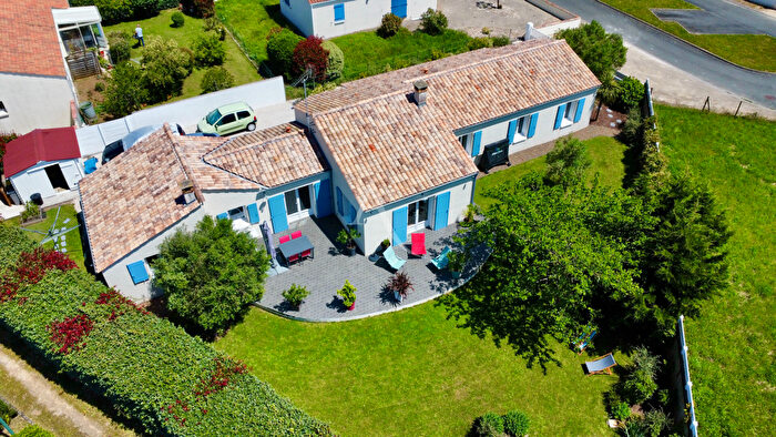 Maisons à vendre et appartements à louer - 1
