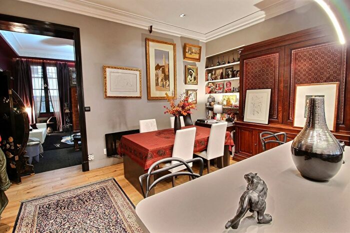 Appartement à vendre - Paris e , Grands Boulevards - 4 pièces - 2 chambres