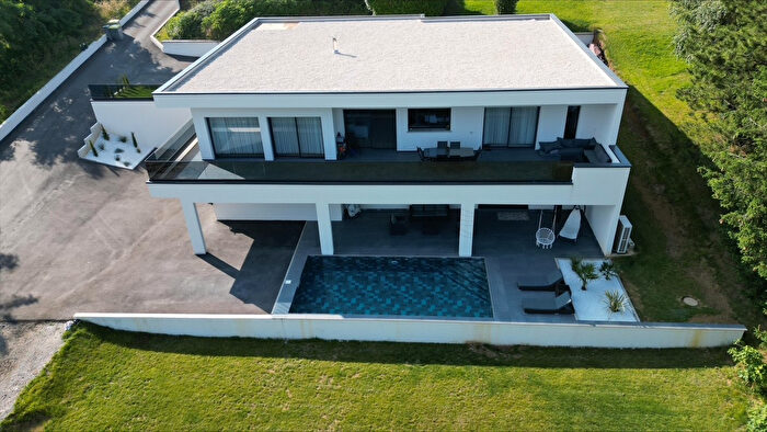 Maison à vendre - Saint-Vit - 7 pièces - 5 chambres