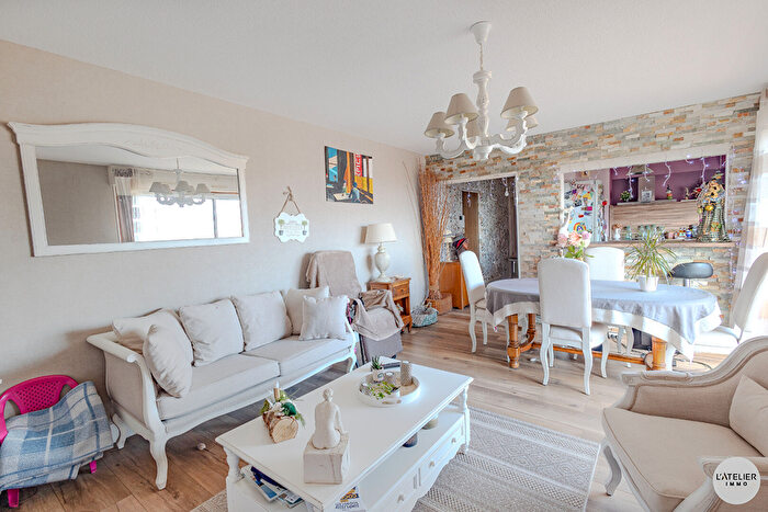 Nancy, Poincaré, Foch, Anatole France, Croix de Bourgogne : Appartement 3 pièces à vendre