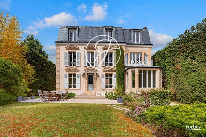 Maison 9 pièces à Le Vésinet, Coeur de Ville, à vendre