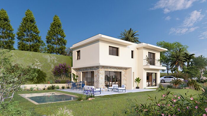 Maison 4 pièces à vendre à Cagnes-sur-Mer