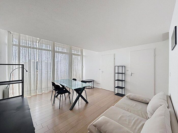 Cernay Jamin-Jean Jaurès-Epinettes, Reims : Appartement 2 pièces à louer