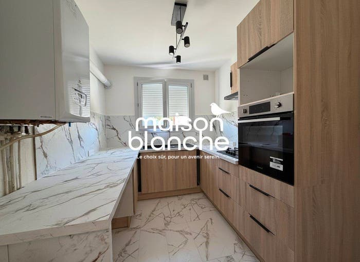 La Mara, Parthenay : Appartement 3 pièces à louer