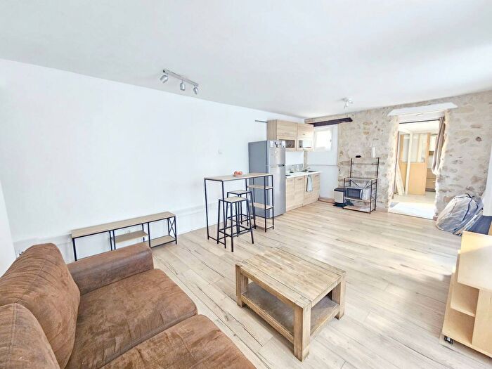 Appartement à louer - Village, Fontenay-sous-Bois - 2 pièces - 1 chambre