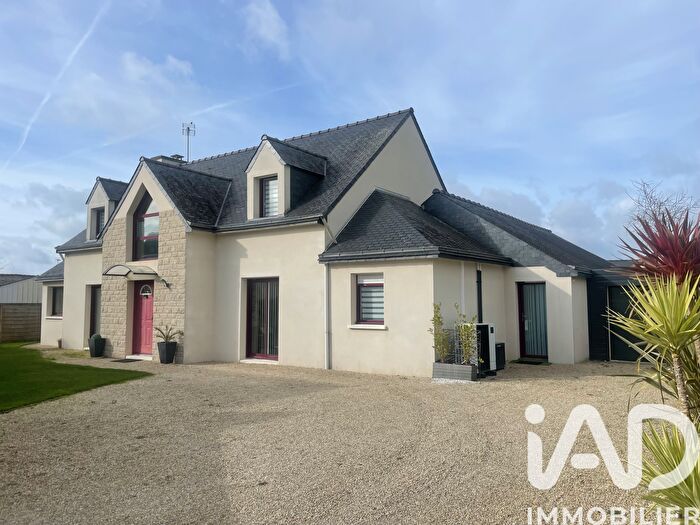 Maison à vendre - Lanvollon - 8 pièces - 5 chambres