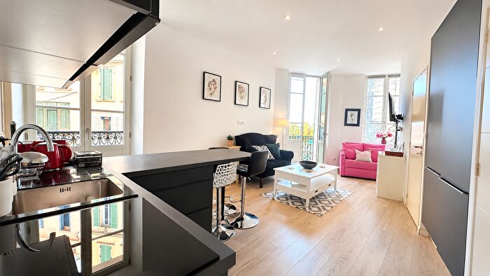 Appartement 3 pièces à louer à Cannes, Centre-ville