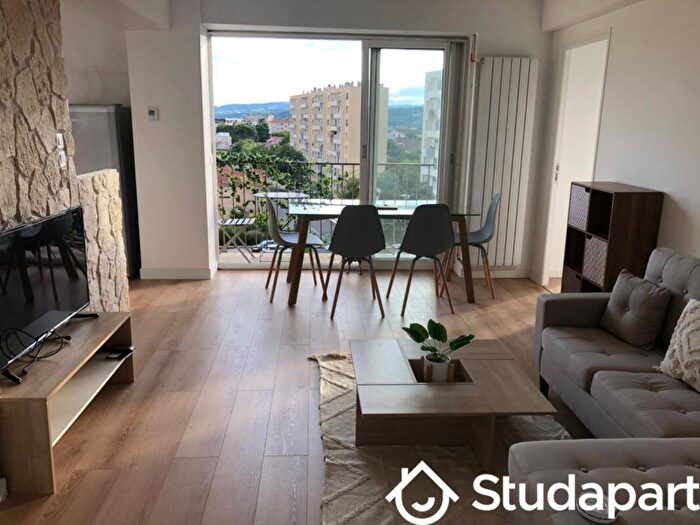 Appartement à louer - Chamberlière-Le Polygone, Valence - 1 pièce - 1 chambre