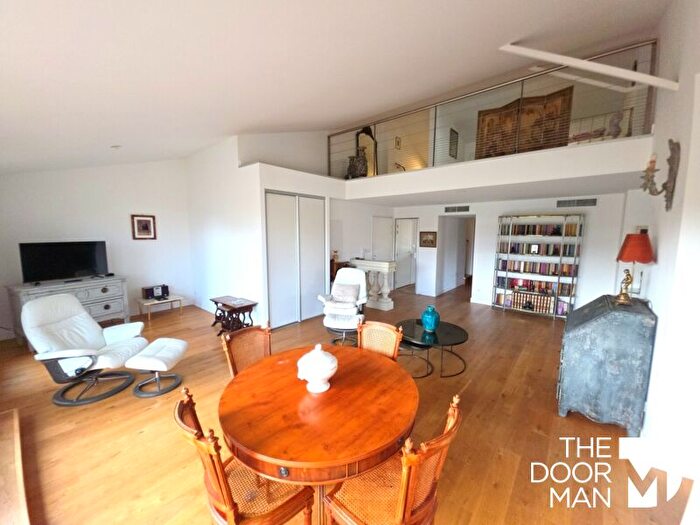 Appartement à vendre - Hyères, Centre-ville - 4 pièces - 3 chambres