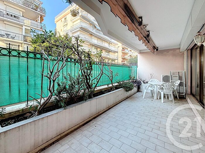 Appartement 2 pièces à louer - Cannes, Pointe Croisette