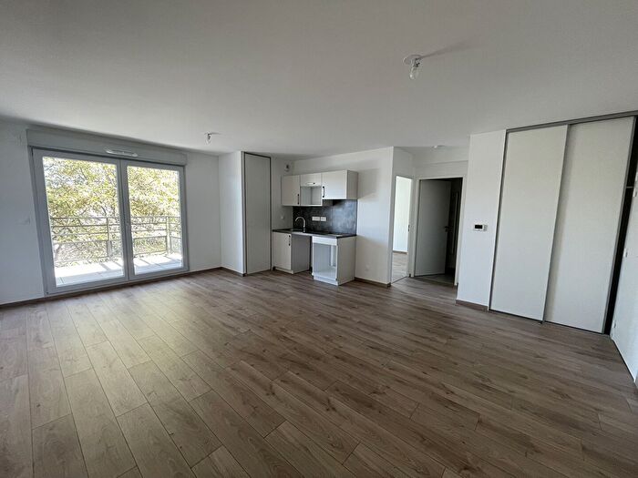 Appartement à louer - Clermont-Ferrand, Les Landais, Fontaine du Bac, La Pardieu - 2 pièces - 1 chambre