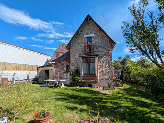Maison 3 pièces à Ussel, à vendre