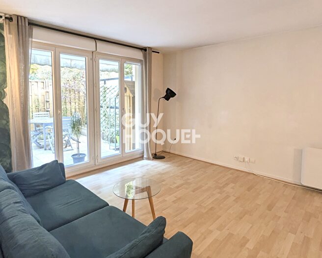 Suresnes, Cité Jardins - Appartement 2 pièces à louer