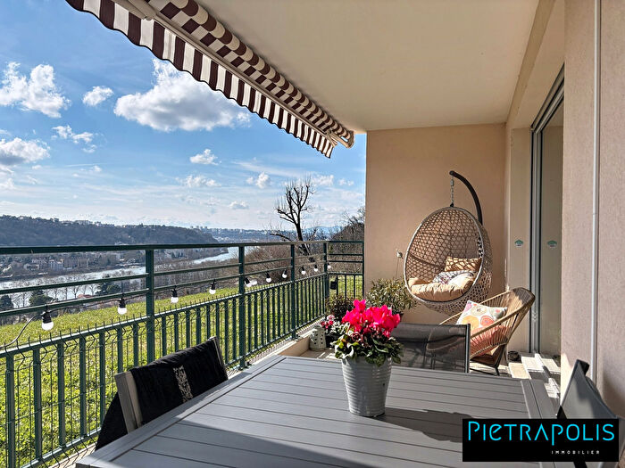 Appartement à vendre - Lyon e  - 3 pièces - 2 chambres