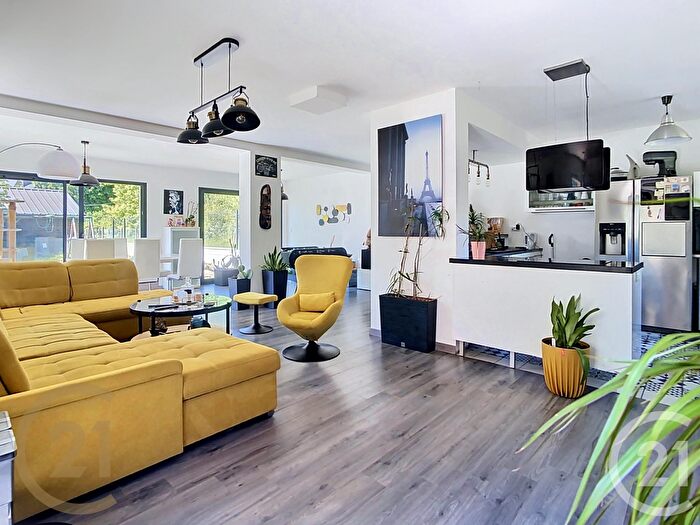 Maison 6 pièces à vendre à Saint-Arnoult