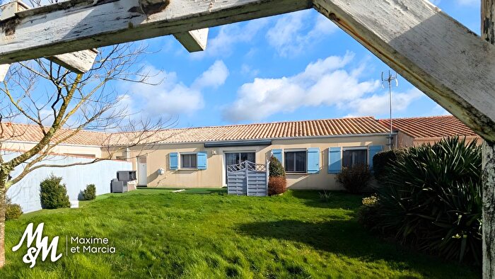 Maison à vendre - La Chapelle-Achard - 5 pièces - 3 chambres