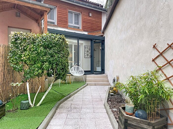 Maison à vendre - Villeurbanne, Charmettes - 4 pièces - 2 chambres