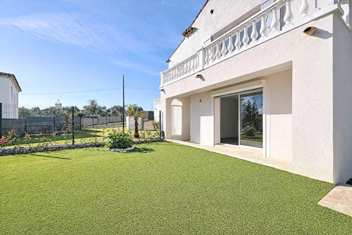 Appartement à vendre - La Roquette-sur-Siagne - 3 pièces - 2 chambres