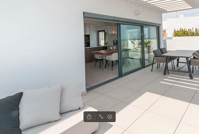 Appartement à vendre - Marseille e , Sainte-Marguerite - 4 pièces - 3 chambres