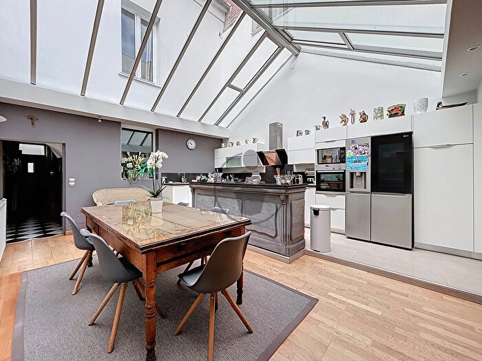 Maison à vendre - Saint-Quentin, Centre-ville - 7 pièces - 4 chambres