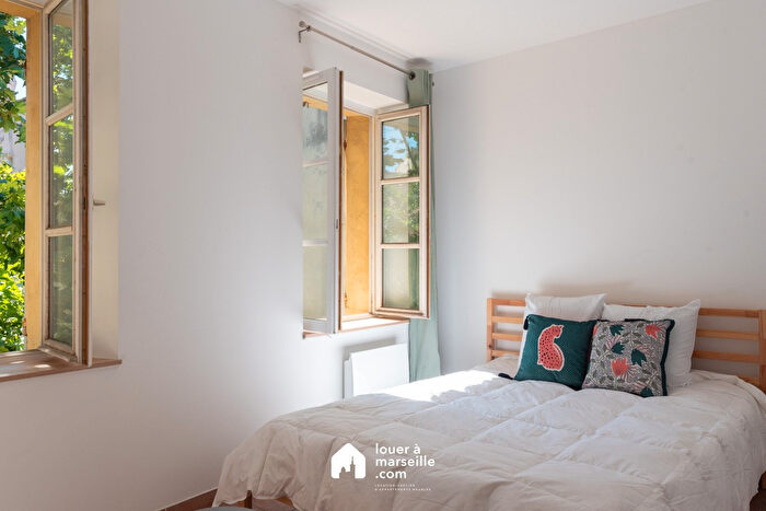 Appartement à louer - Marseille e , Hôtel de ville - 3 pièces - 2 chambres