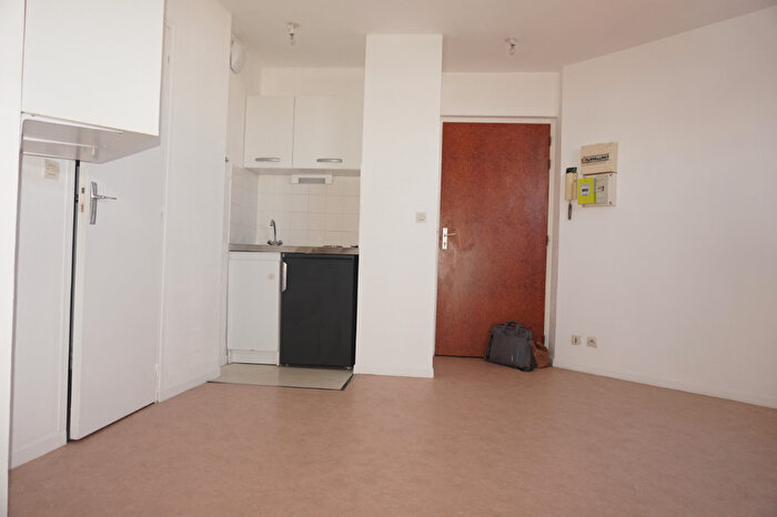Appartement 1 pièce à louer à Reims, Europe, Chemin Vert