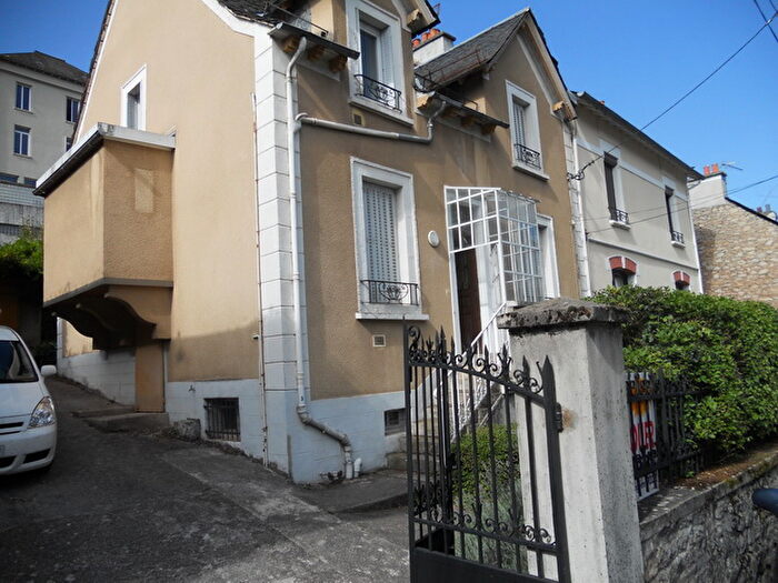 Rodez, Amphithéatre : Maison 5 pièces à louer