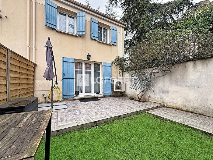 Maison à vendre - Savigny-le-Temple, Centre-ville - 4 pièces - 3 chambres