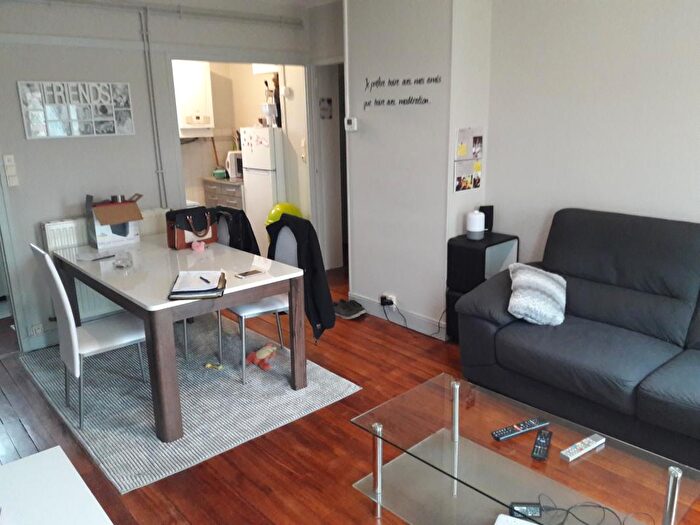 Appartement à louer - Mirecourt - 3 pièces - 2 chambres