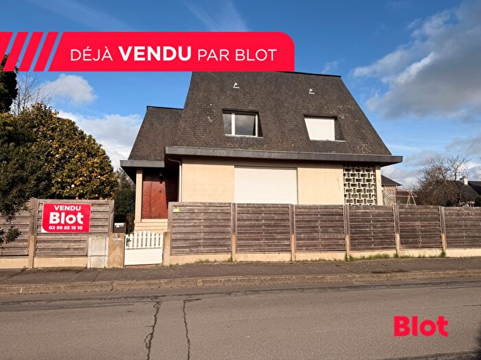 Maison à vendre - LHermitage - 5 pièces - 4 chambres