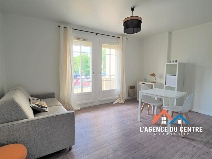 Appartement à louer - Carrières-sous-Poissy, Saint-Louis, Champfleury - 1 pièce