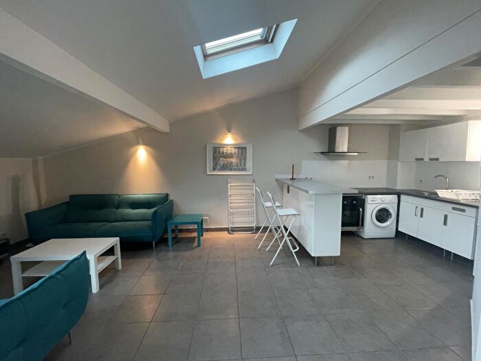 Appartement à louer - Pessac, Le Monteil - 3 pièces - 2 chambres