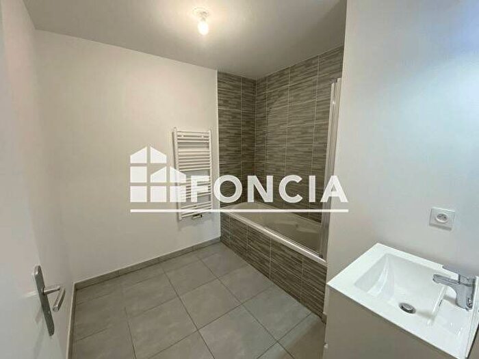 Appartement à louer - Est, Saint-Vincent-de-Tyrosse - 3 pièces - 2 chambres