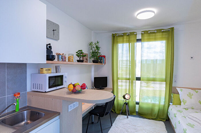 Appartement à louer - Amiens, Saint-Honoré, Jeanne dArc - 1 pièce