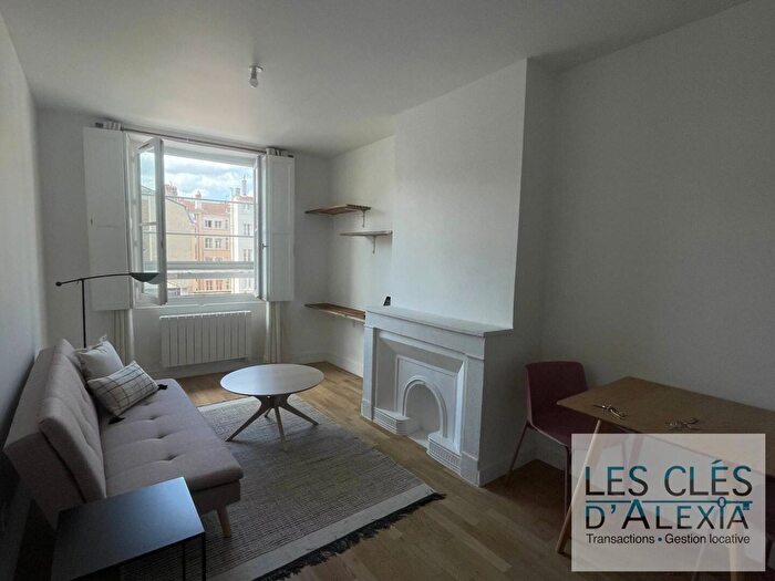 Appartement à louer - Ainay, Lyon ème arrondissement - 2 pièces - 1 chambre