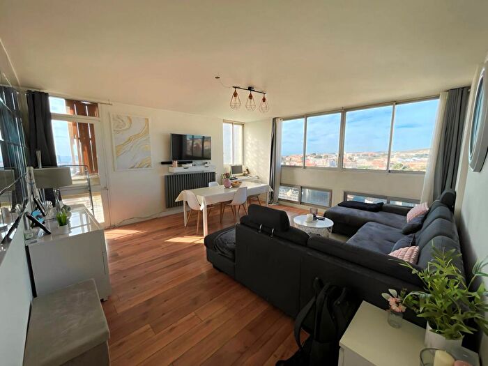 Appartement à vendre - Marseille e , Saint-Antoine - 4 pièces - 3 chambres