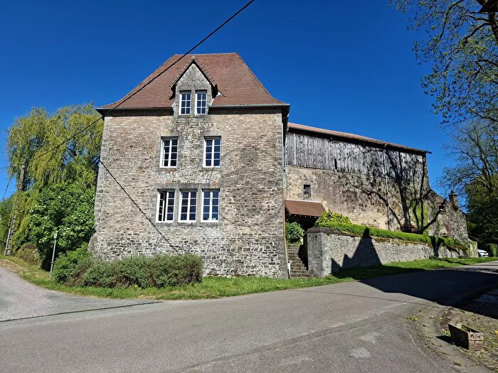 Baume-les-Dames : Maison 7 pièces à vendre