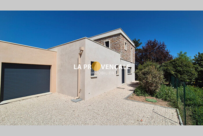 Maison 4 pièces à vendre à Pourrières