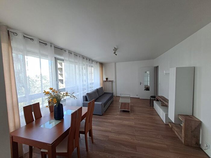 Appartement 2 pièces à louer à Courbevoie, Gambetta, La Défense