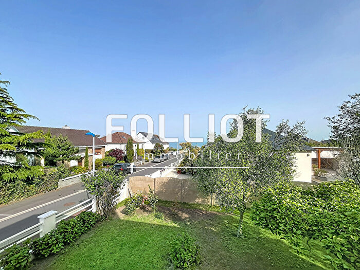 Maison 4 pièces à louer à Donville-les-Bains