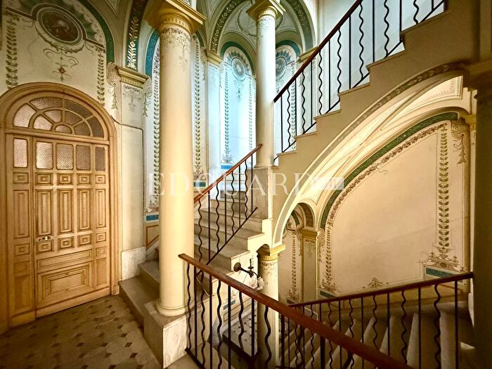 Appartement à vendre - Menton, Hôtel de Ville, Vieille Ville, Musée, Madone, Carnolès - 10 pièces - 4 chambres